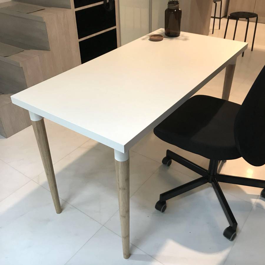 white study table wooden legs