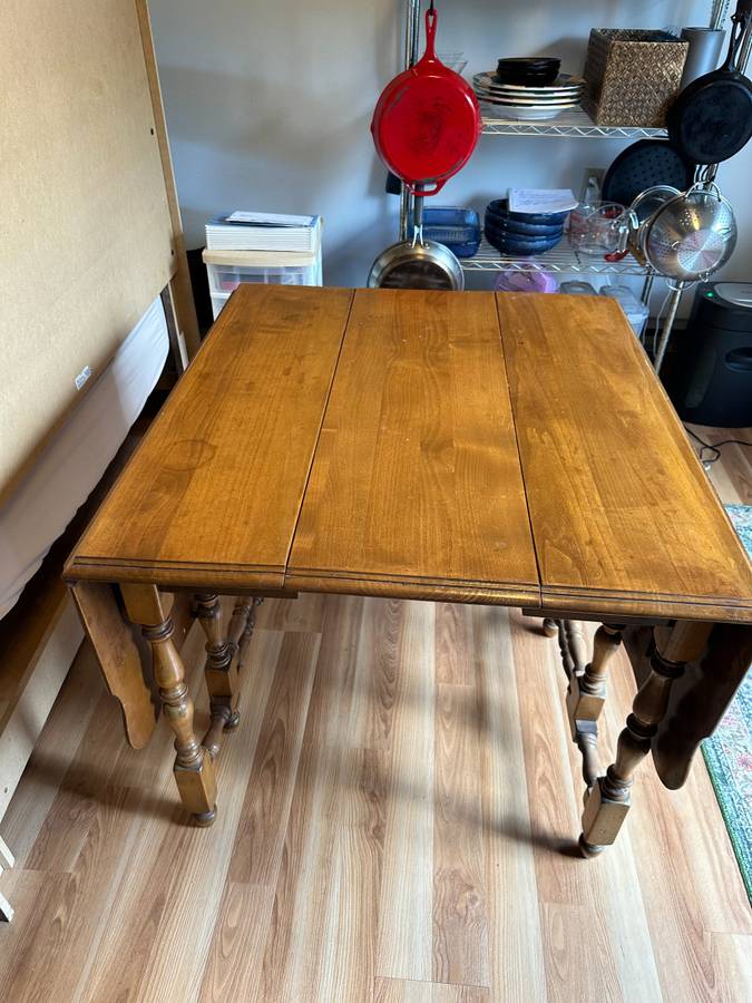 Antique Gate Leg Drop Leaf Table