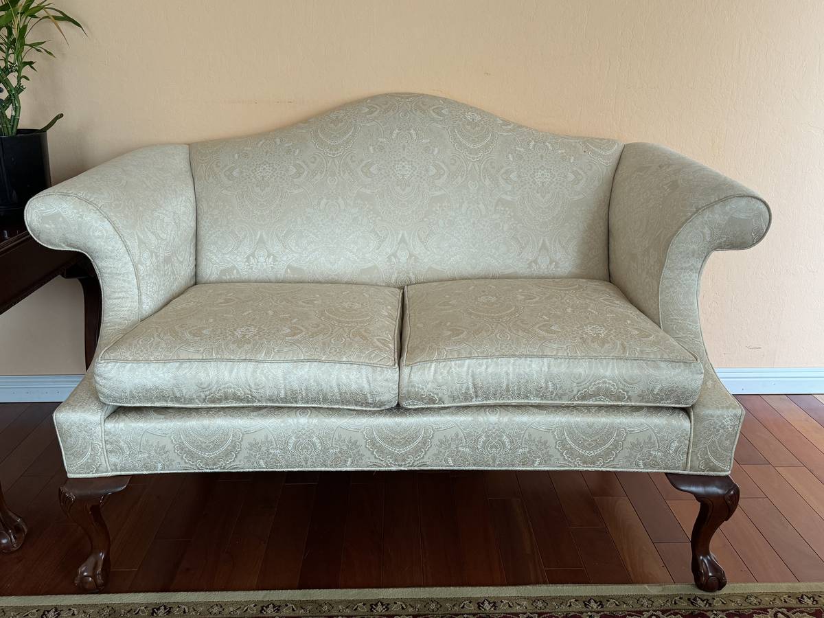 Ethan Allen Queen Anne Sofa Set