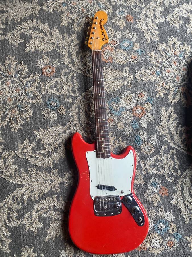 1968 fender bronco original fiesta red paint electric guitar | Looknet