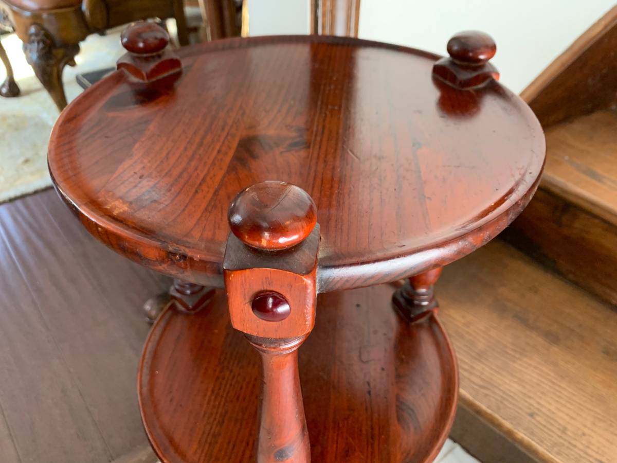 Solid wood Ethan Allen table