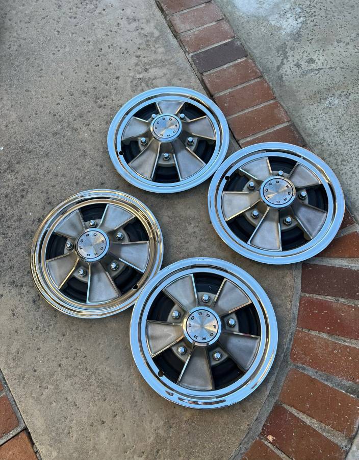 Ford Wheel covers | Looknet