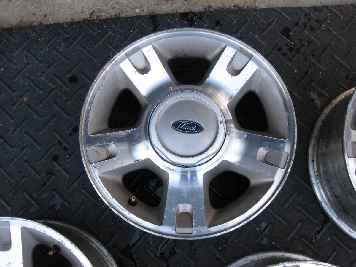 4 Wheels Rims Ford Explorer 16" inch OEM | Looknet