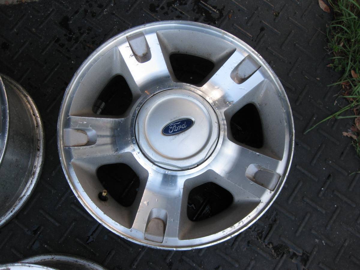 4 Wheels Rims Ford Explorer 16" inch OEM | Looknet