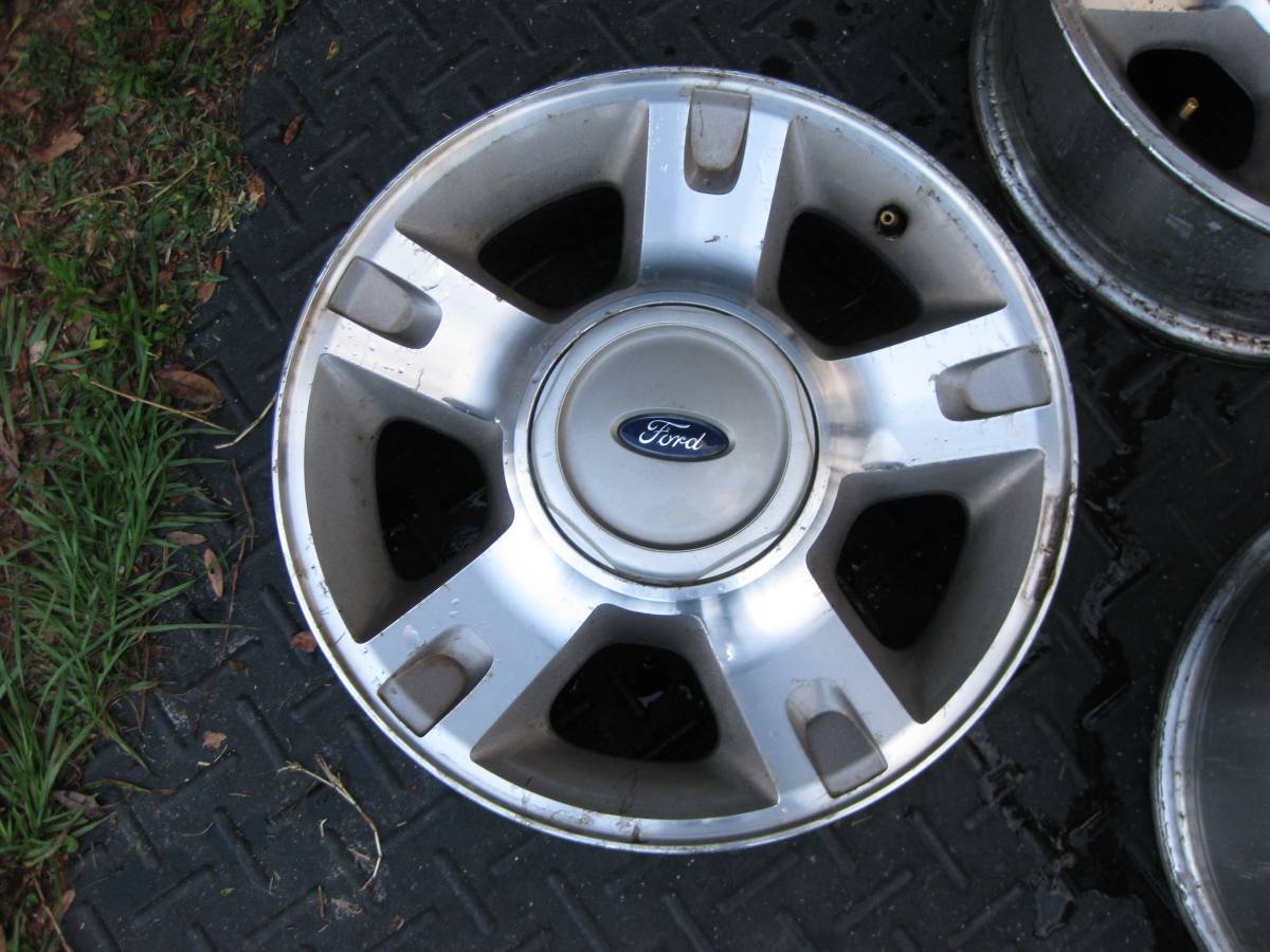 4 Wheels Rims Ford Explorer 16" inch OEM | Looknet