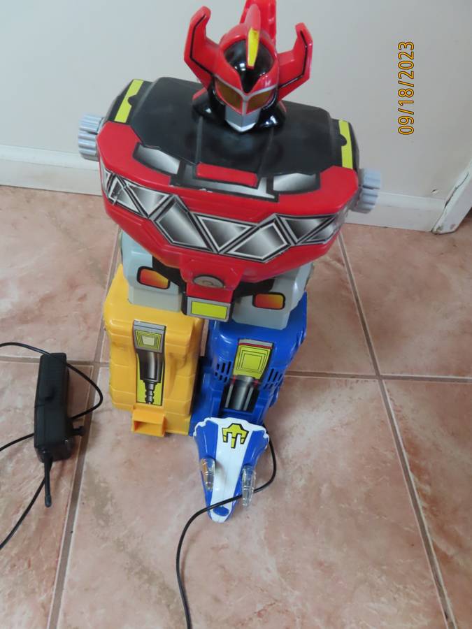 Remote Control Power Ranger Transformer | Looknet