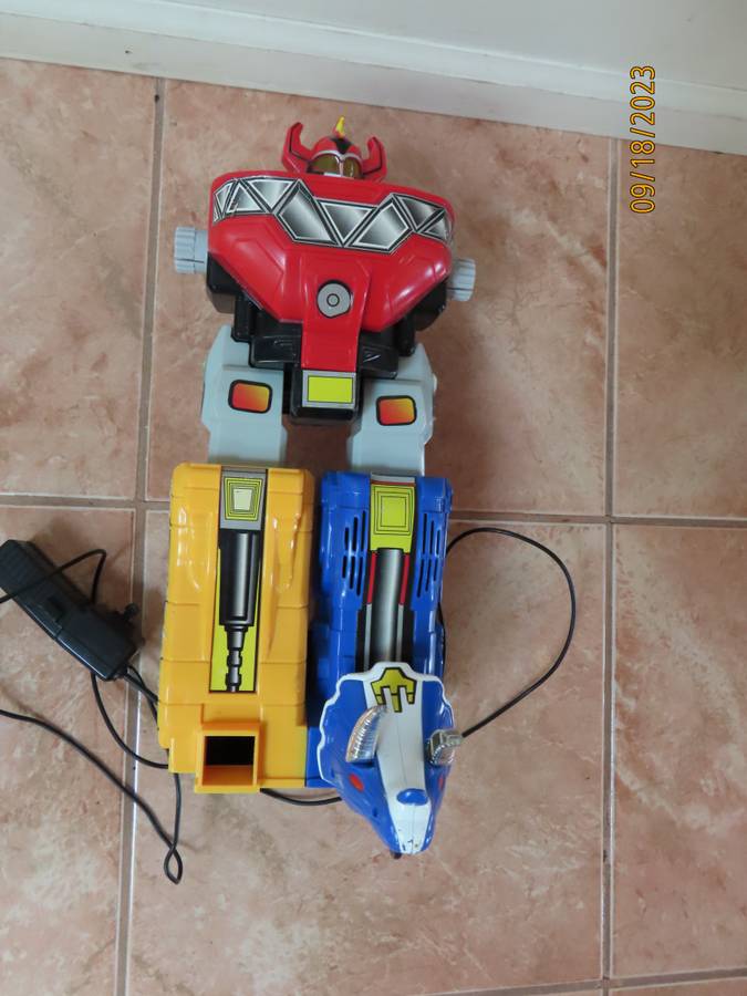 Remote Control Power Ranger Transformer | Looknet