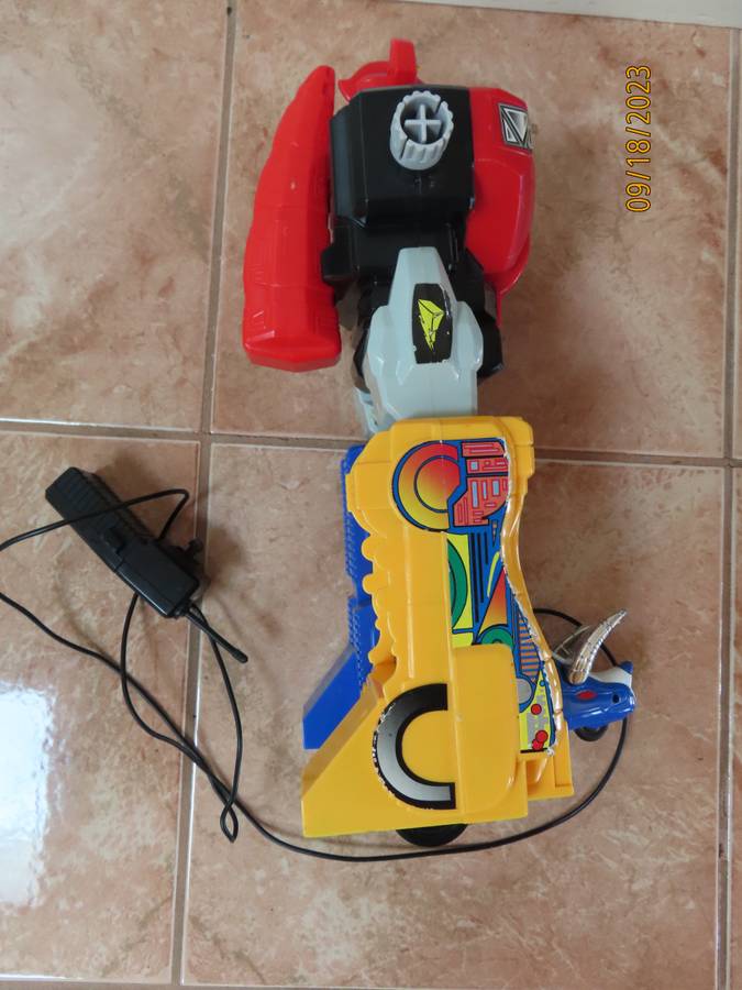 Remote Control Power Ranger Transformer | Looknet