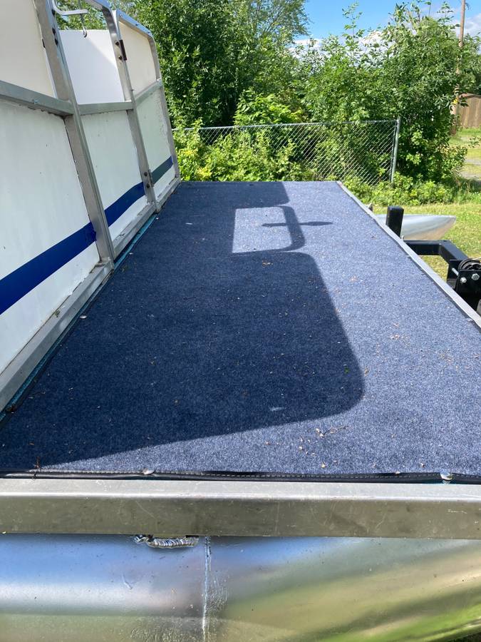 20 Foot Pontoon - Sanpan | Looknet